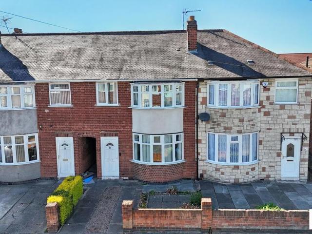 3 bedroom terraced house for sale