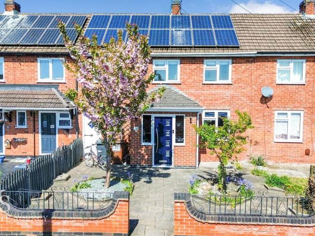 3 bedroom terraced house for sale