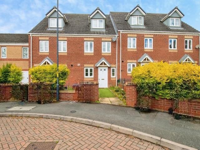 3 bedroom terraced house for sale