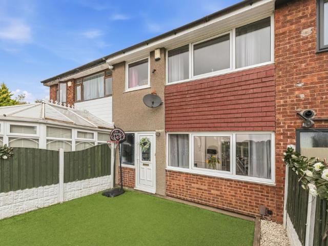 3 bedroom terraced house for sale