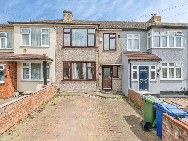 3 bedroom terraced house for sale