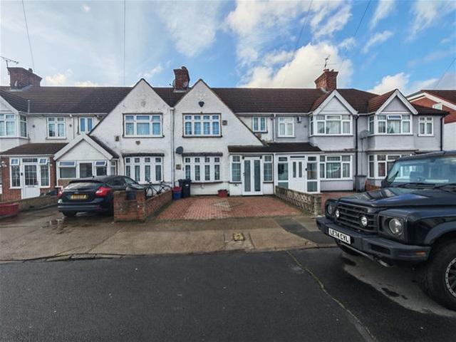 3 bedroom terraced house for sale