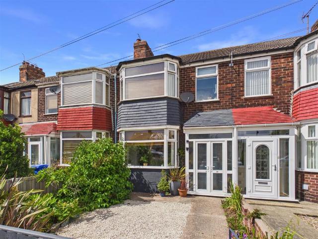 3 bedroom terraced house for sale