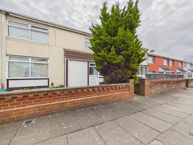 3 bedroom terraced house for sale