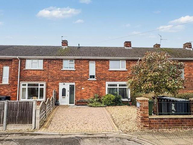 3 bedroom terraced house for sale