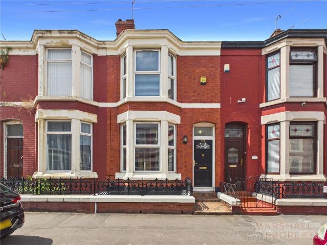 3 bedroom terraced house for sale