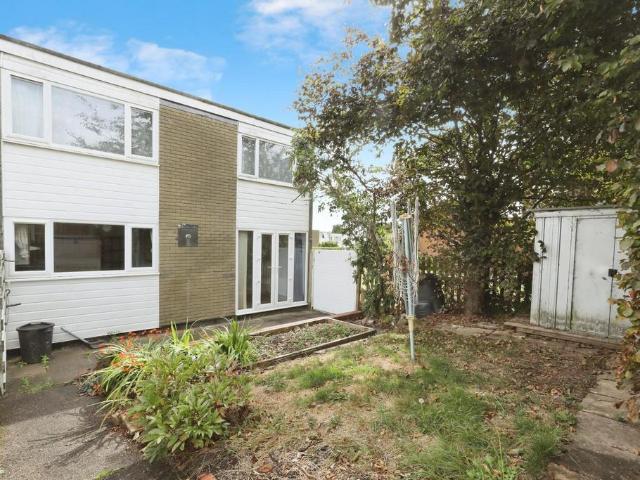3 bedroom terraced house for sale
