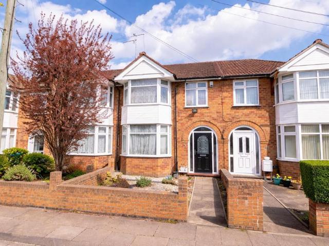 3 bedroom terraced house for sale