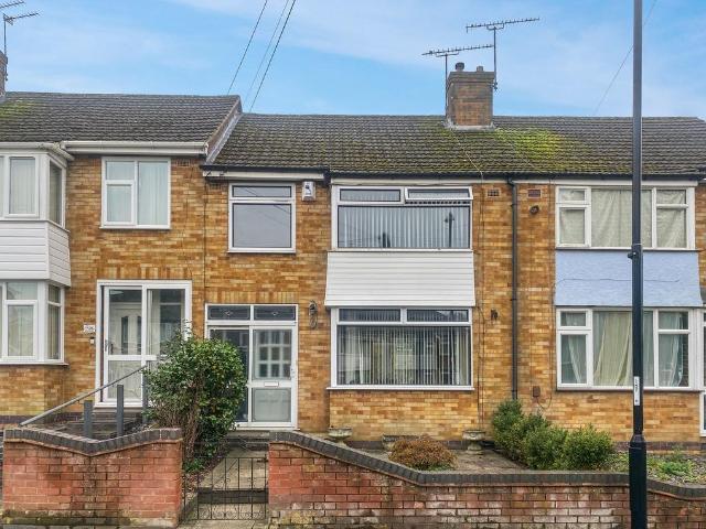 3 bedroom terraced house for sale