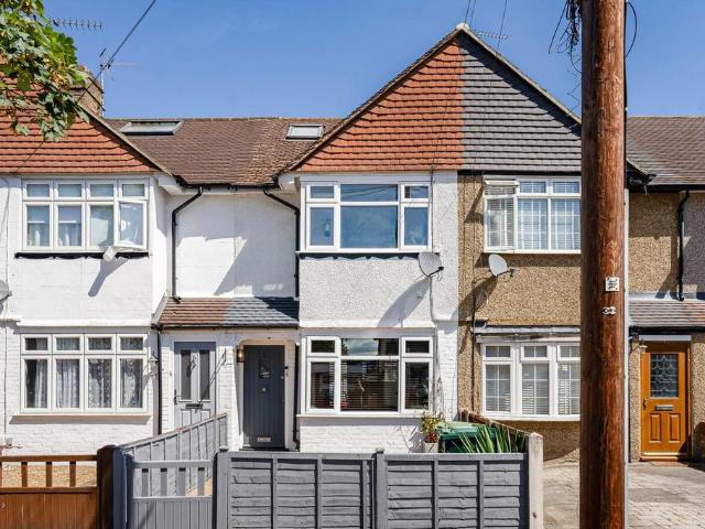 3 bedroom terraced house for sale