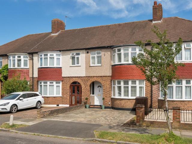 3 bedroom terraced house for sale