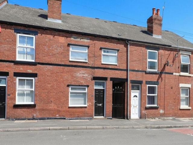 3 bedroom terraced house for sale