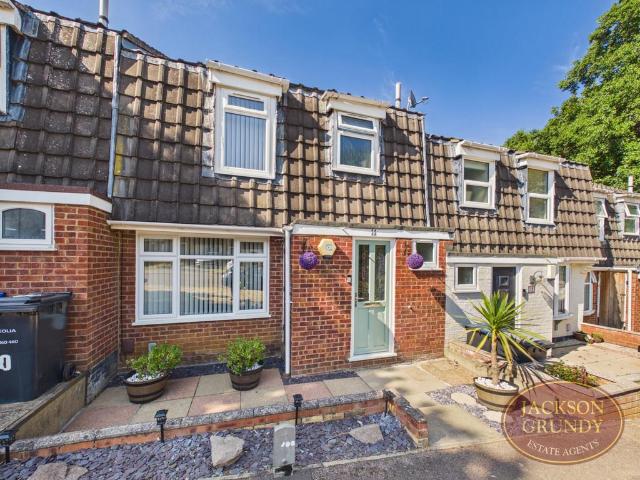 3 bedroom terraced house for sale