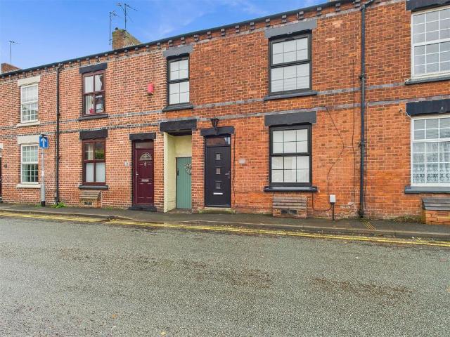 3 bedroom terraced house for sale