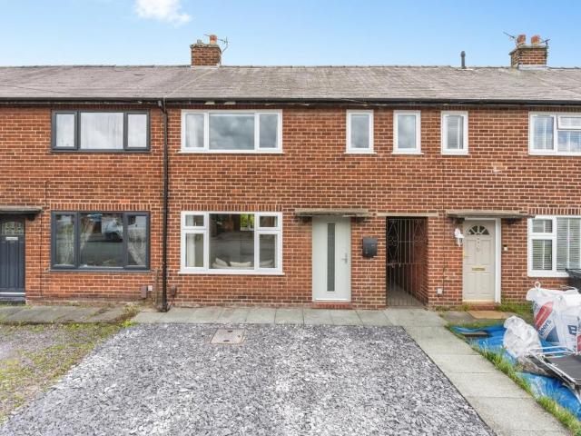 3 bedroom terraced house for sale
