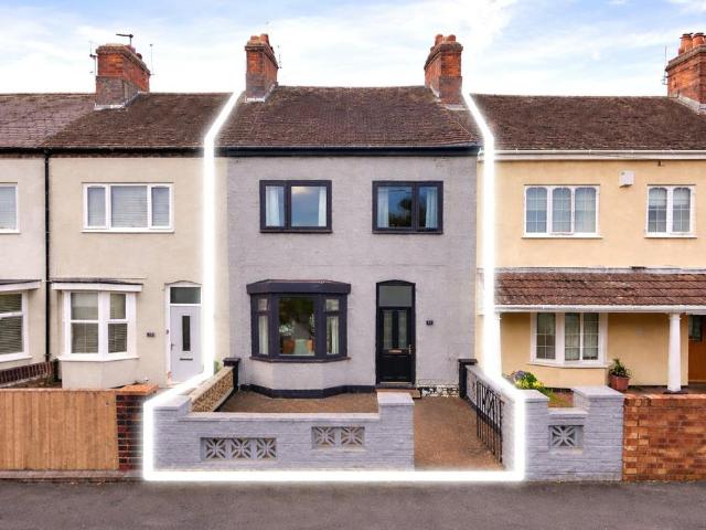 3 bedroom terraced house for sale