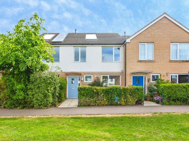 3 bedroom terraced house for sale