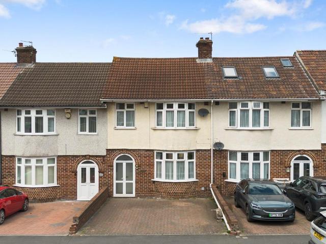 3 bedroom terraced house for sale