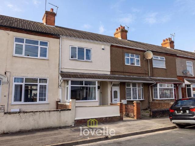 3 bedroom terraced house for sale