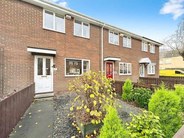 3 bedroom terraced house for sale