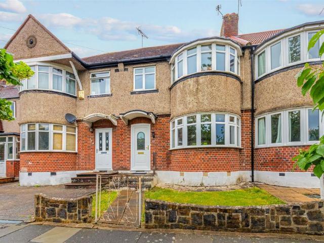 3 bedroom terraced house for sale