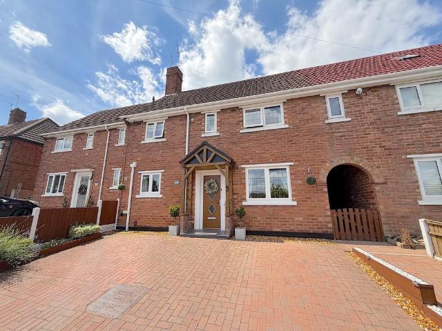 3 bedroom terraced house for sale