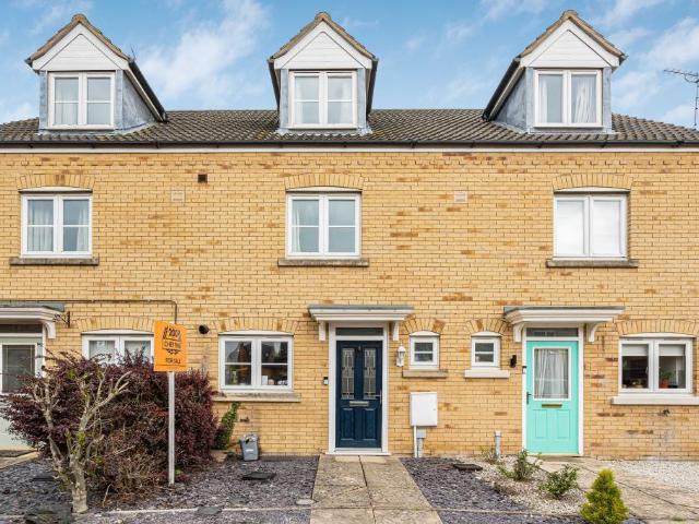3 bedroom terraced house for sale