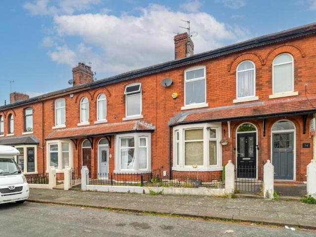 3 bedroom terraced house for sale
