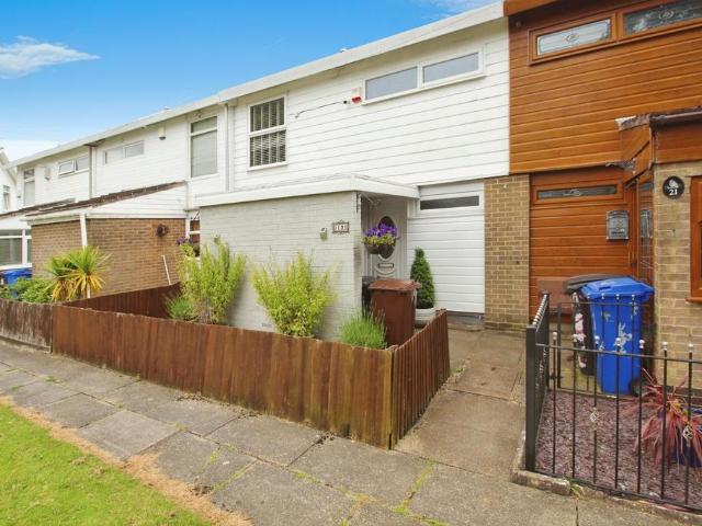 3 bedroom terraced house for sale