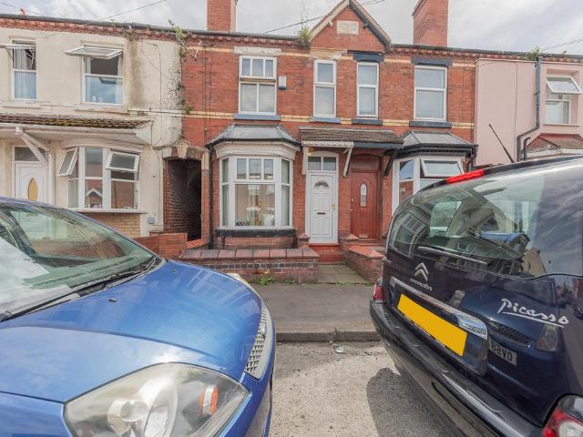 3 bedroom terraced house for sale