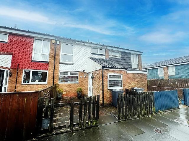 3 bedroom terraced house for sale