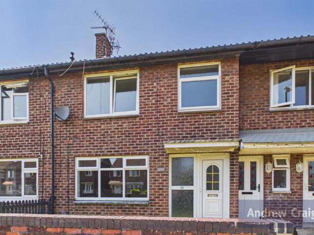 3 bedroom terraced house for sale