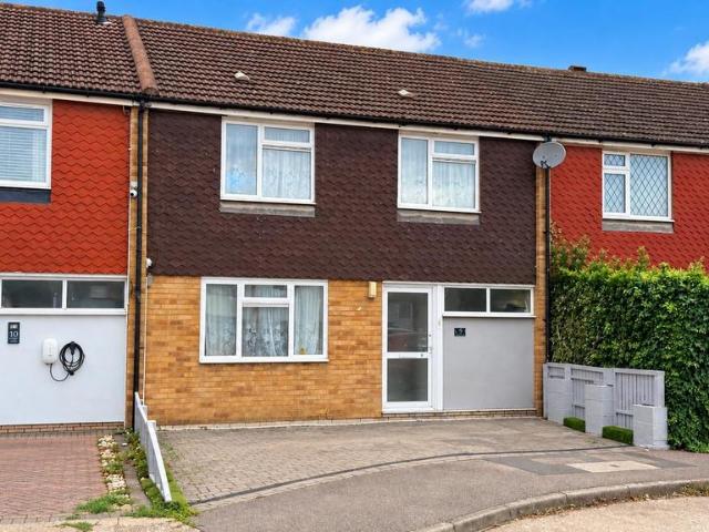 3 bedroom terraced house for sale