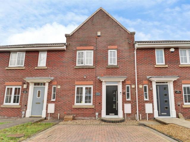 3 bedroom terraced house for sale