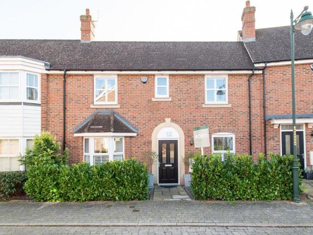 3 bedroom terraced house for sale