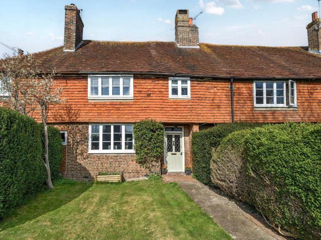 3 bedroom cottage for sale