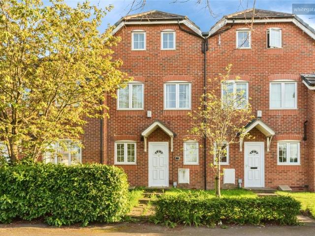 3 bedroom terraced house for sale