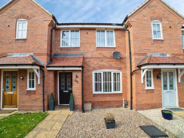 3 bedroom terraced house for sale