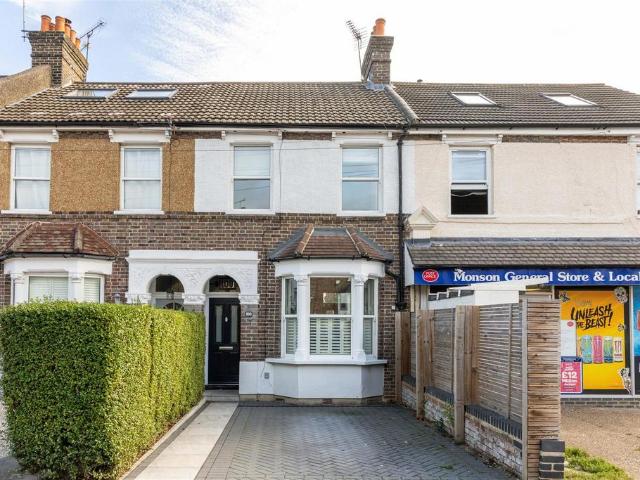 3 bedroom terraced house for sale