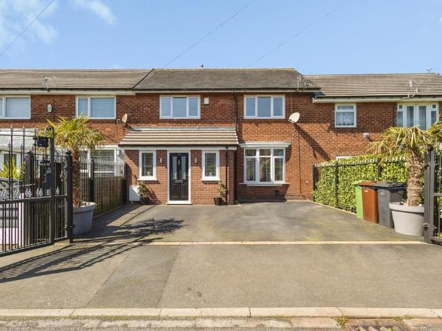 3 bedroom terraced house for sale