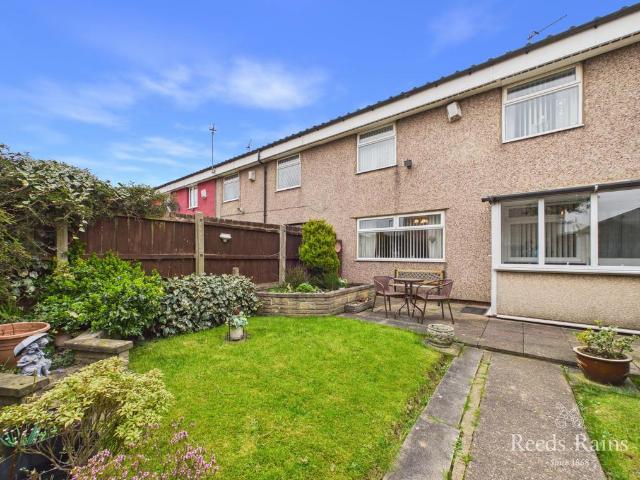 3 bedroom terraced house for sale