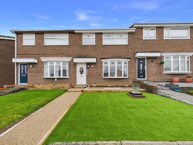 3 bedroom terraced house for sale