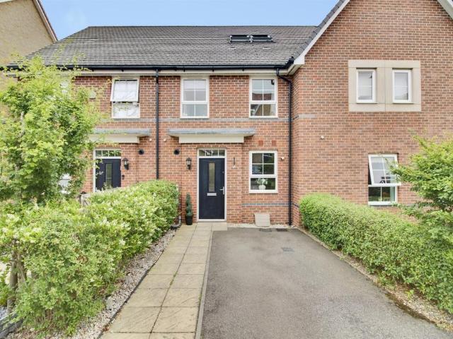 3 bedroom terraced house for sale