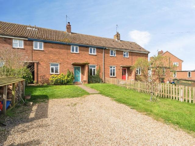 3 bedroom terraced house for sale