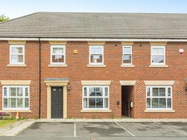 3 bedroom terraced house for sale