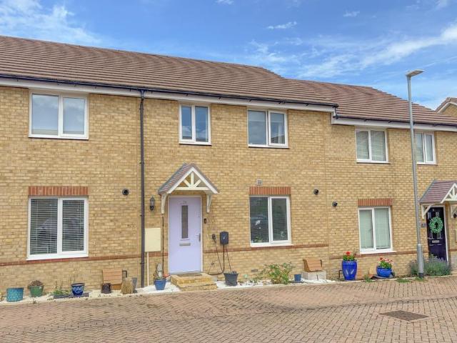 3 bedroom terraced house for sale