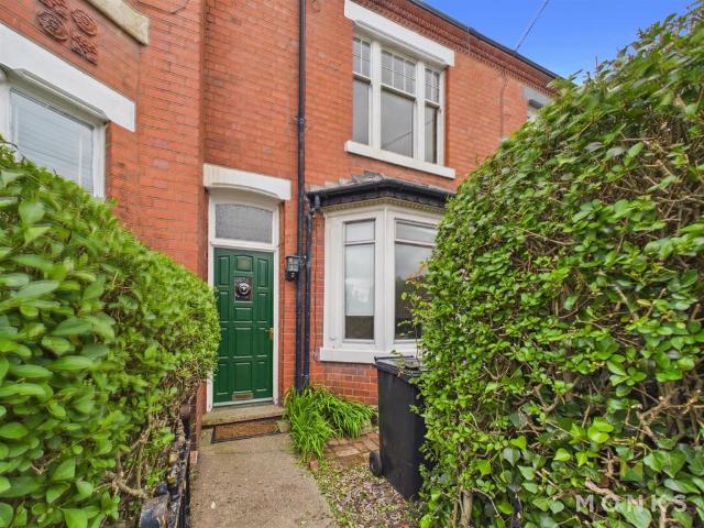 3 bedroom terraced house for sale