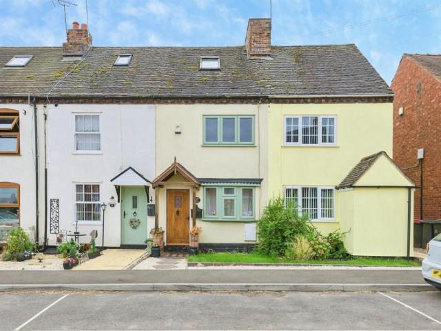 3 bedroom terraced house for sale