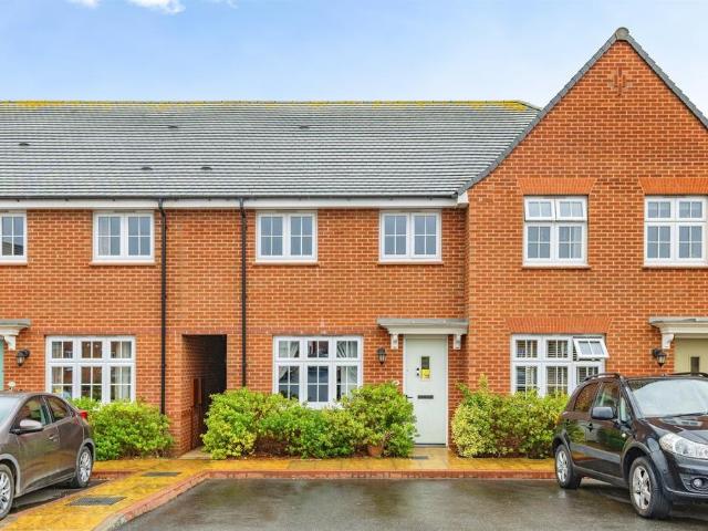 3 bedroom terraced house for sale