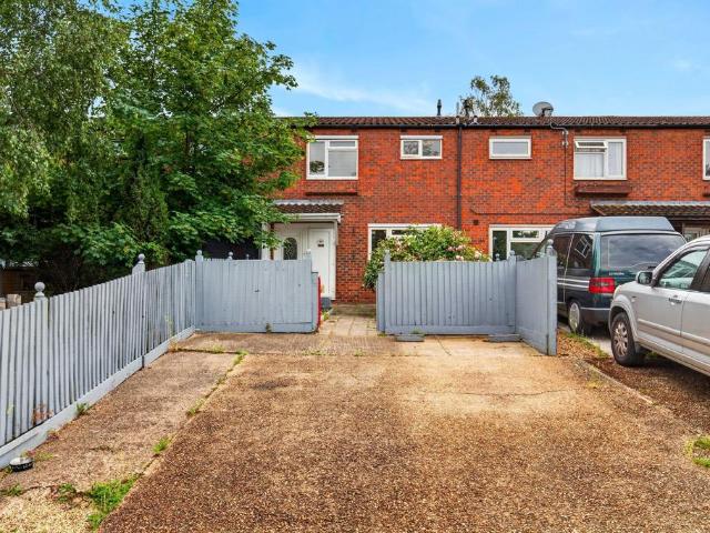 3 bedroom terraced house for sale